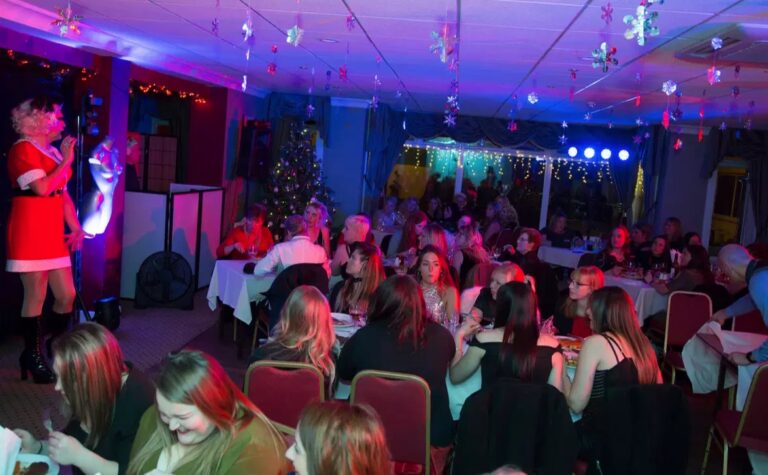 Cabaret Night in Bournemouth for your Hen Night in Bournemouth - Stag ...